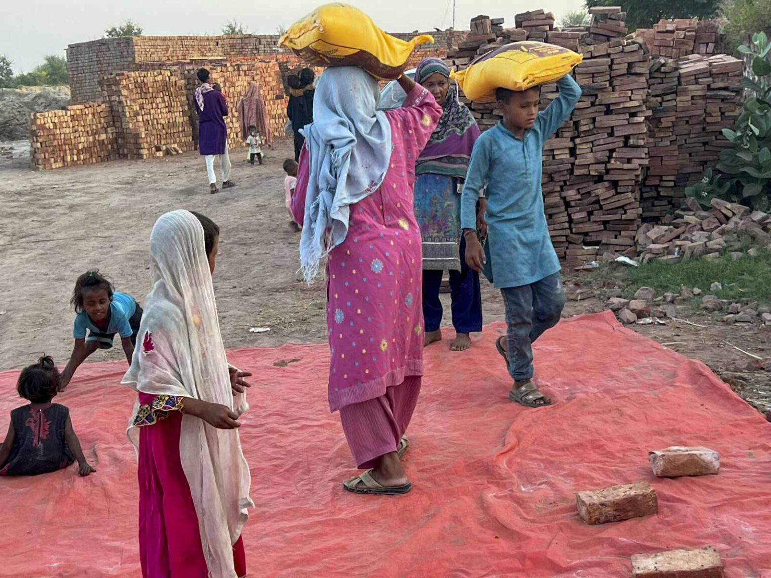 Provide Assistance to Disaster Victims in Pakistan - Christian Aid Mission